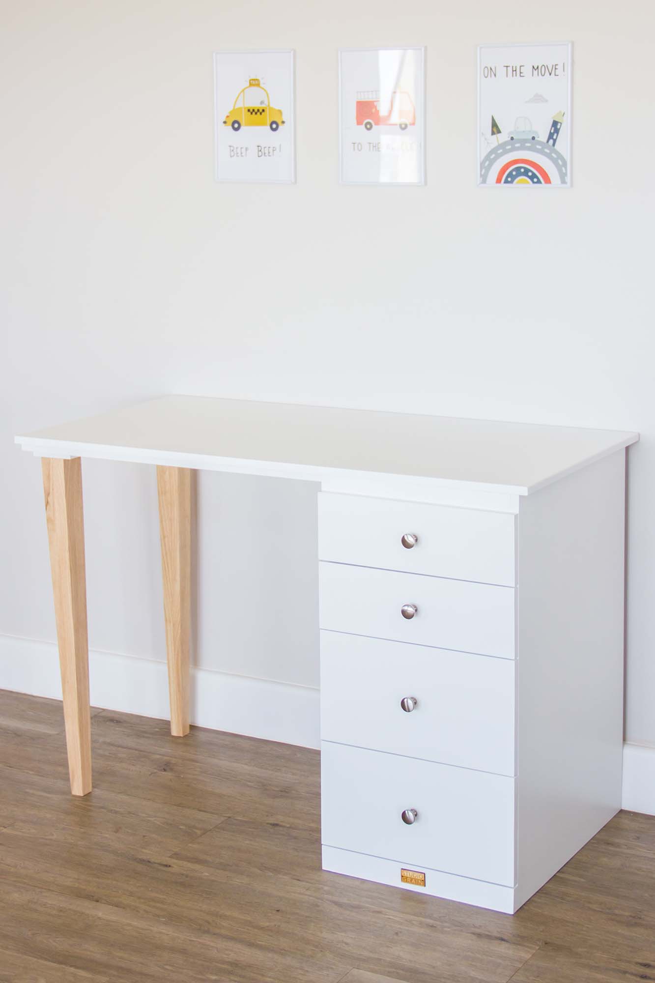 Elm Desk - Studio Grain